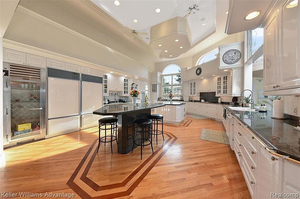 Take a look at photos of Eminem's old Michigan Mansion which is up for ...